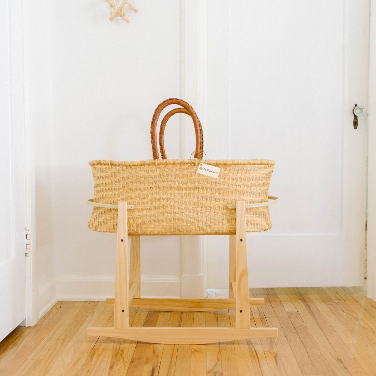 Modern Rocking Bassinet Stand- Natural Pine – Design Dua.