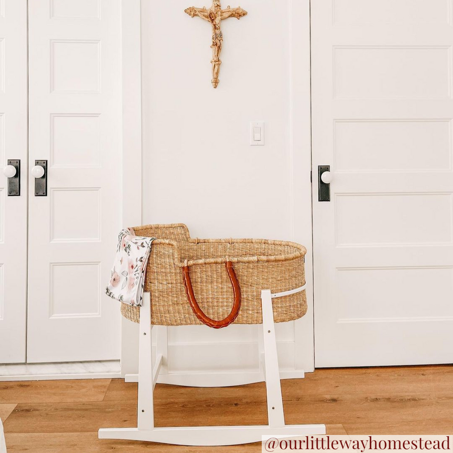 Modern Rocking Bassinet Stand- White – Design Dua.